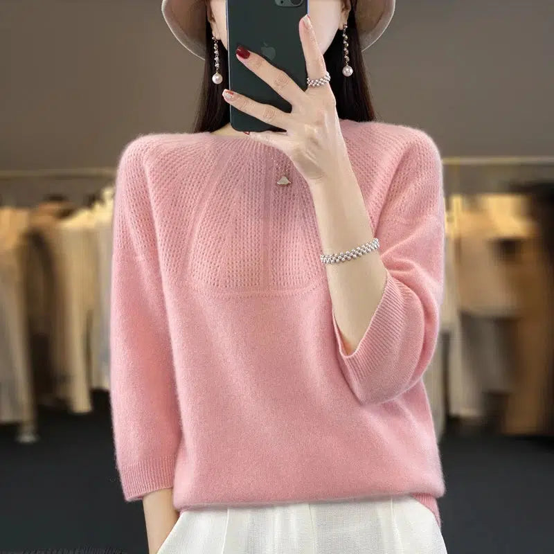 Powder pink cashmere sweater | The Old Money